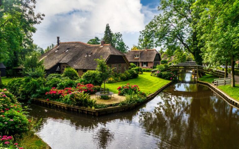 Amsterdam: Giethoorn Day Trip, Boat Tour, and Walking Tour | The Abroad Guide