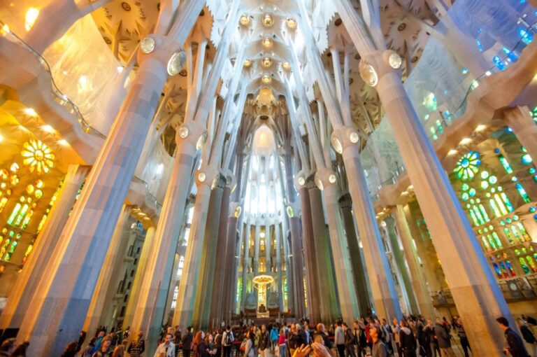 Barcelona: Fast-Track Sagrada Familia and Towers Guided Tour | The ...