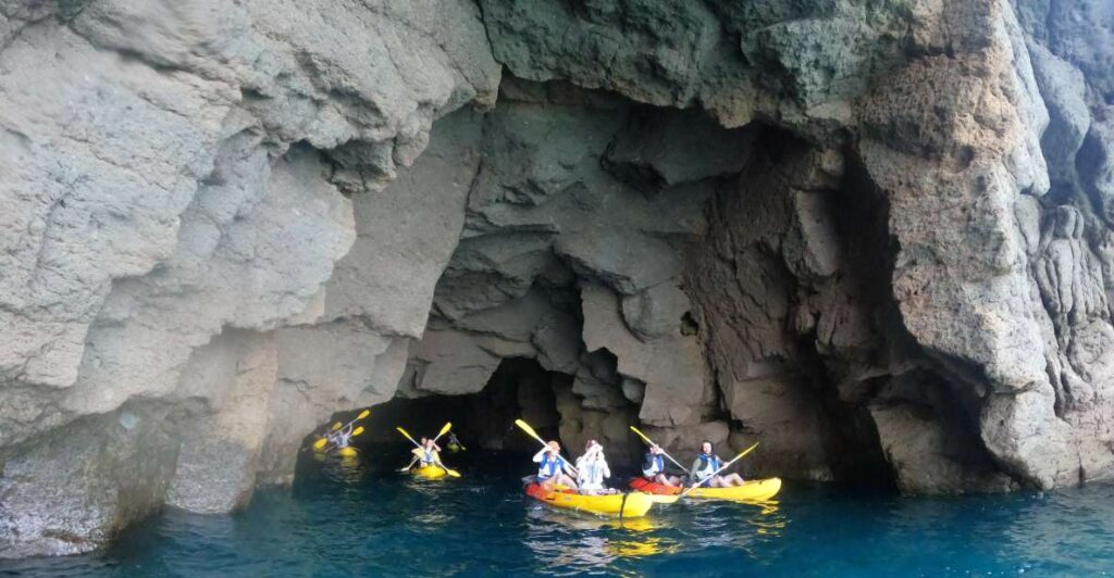 Lomo Quiebre: Mogan Kayaking and Snorkeling Tour in Caves | The Abroad ...