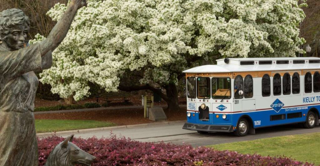 Savannah: 1.5-Hour Guided Trolley Tour With Shuttle Service | The ...