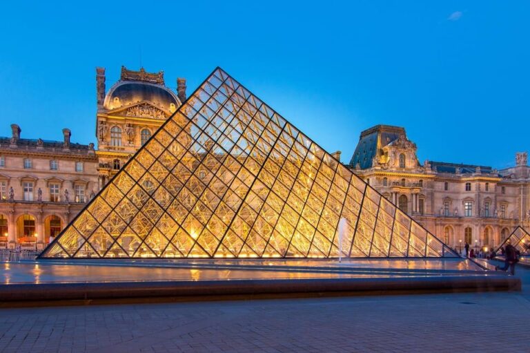 Paris: Louvre Museum Guided Visit | The Abroad Guide