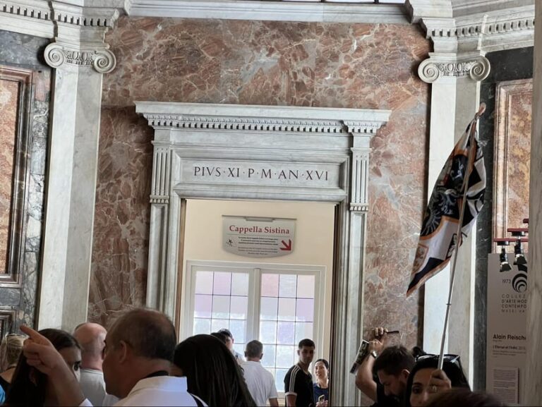 Romes Best Walking Tour Of Vatican Museum & Sistine Chapel. | The ...