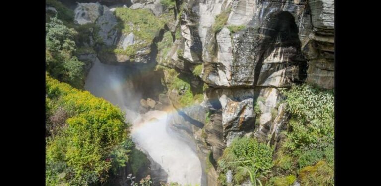 Badrinath Temple | The Abroad Guide