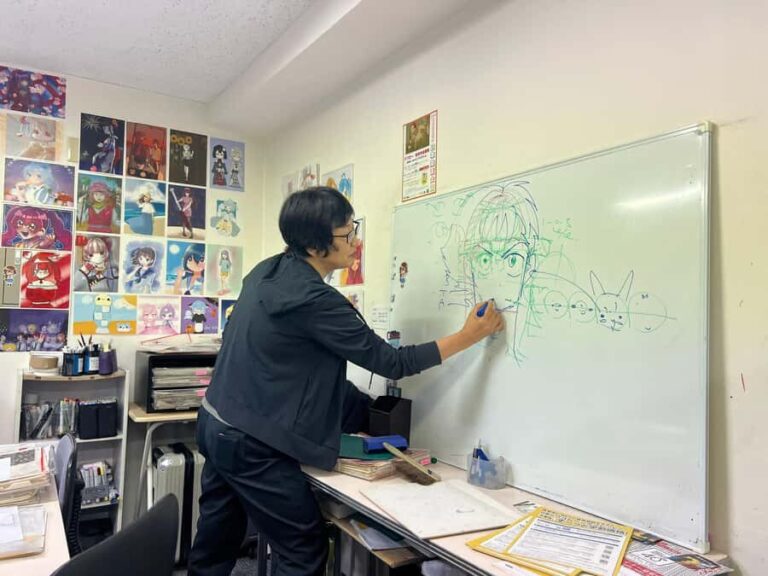 Tokyo: Akihabara Culture Walk & Manga Drawing Class (3.5h) | The Abroad ...